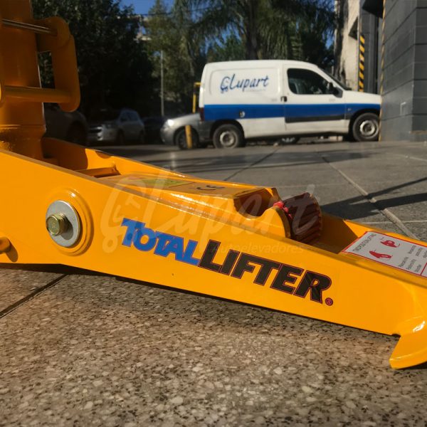 Cricket Total Lifter – LUPART